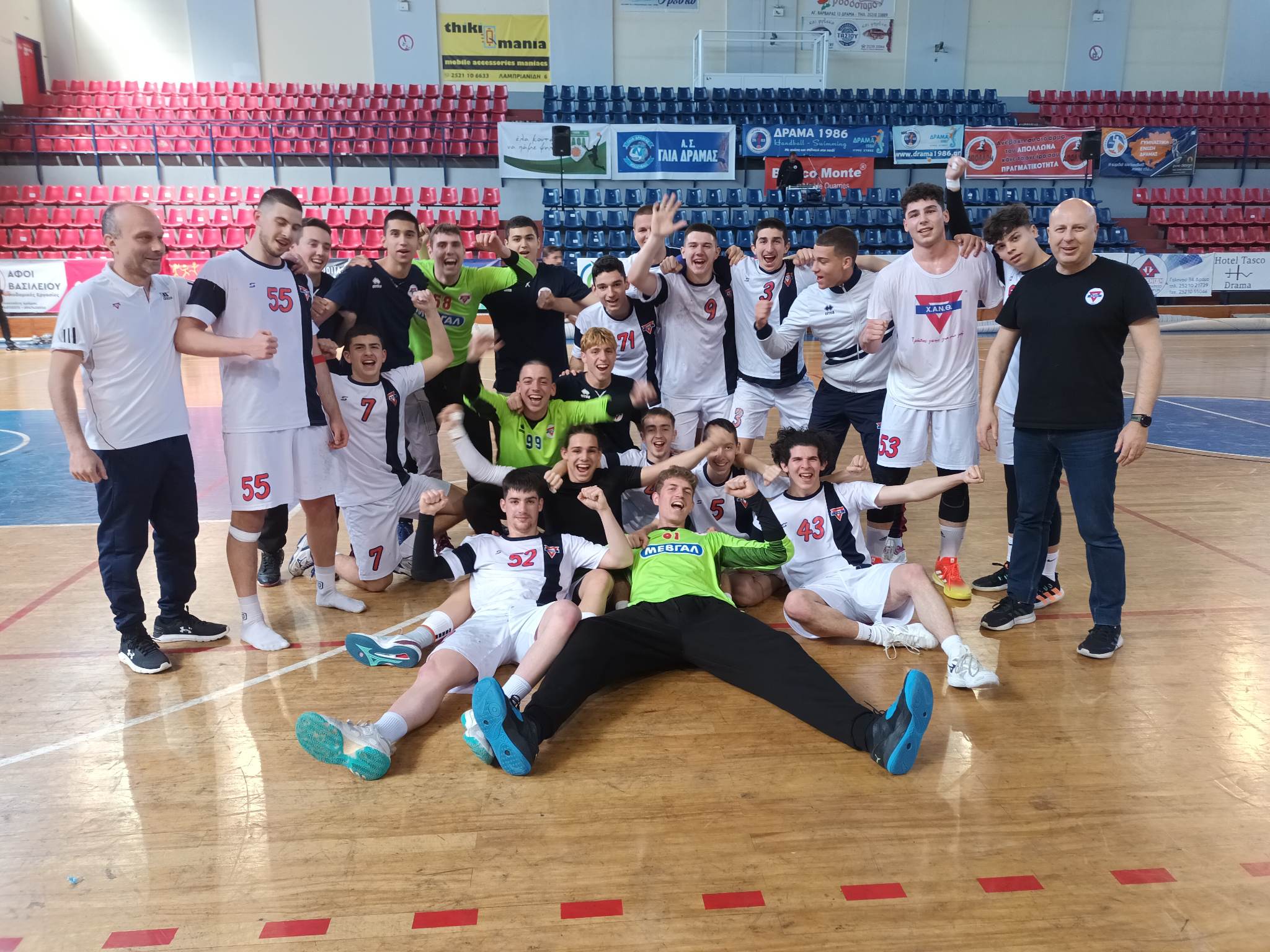 ΧΑΝΤΜΠΟΛ: Δεύτερη δύναμη στην Ελλάδα η Χ.Α.Ν.Θ. - Ασημένιο μετάλλιο στο ...