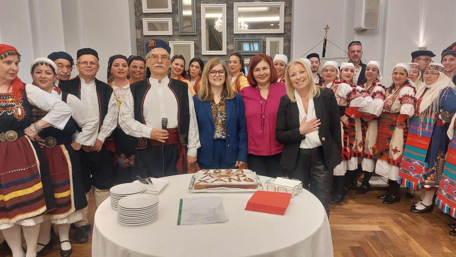 Ετήσια Συνεστίαση του Λαογραφικού Χορευτικού Ομίλου της Χ.Α.Ν.Θ.: Ένα ...
