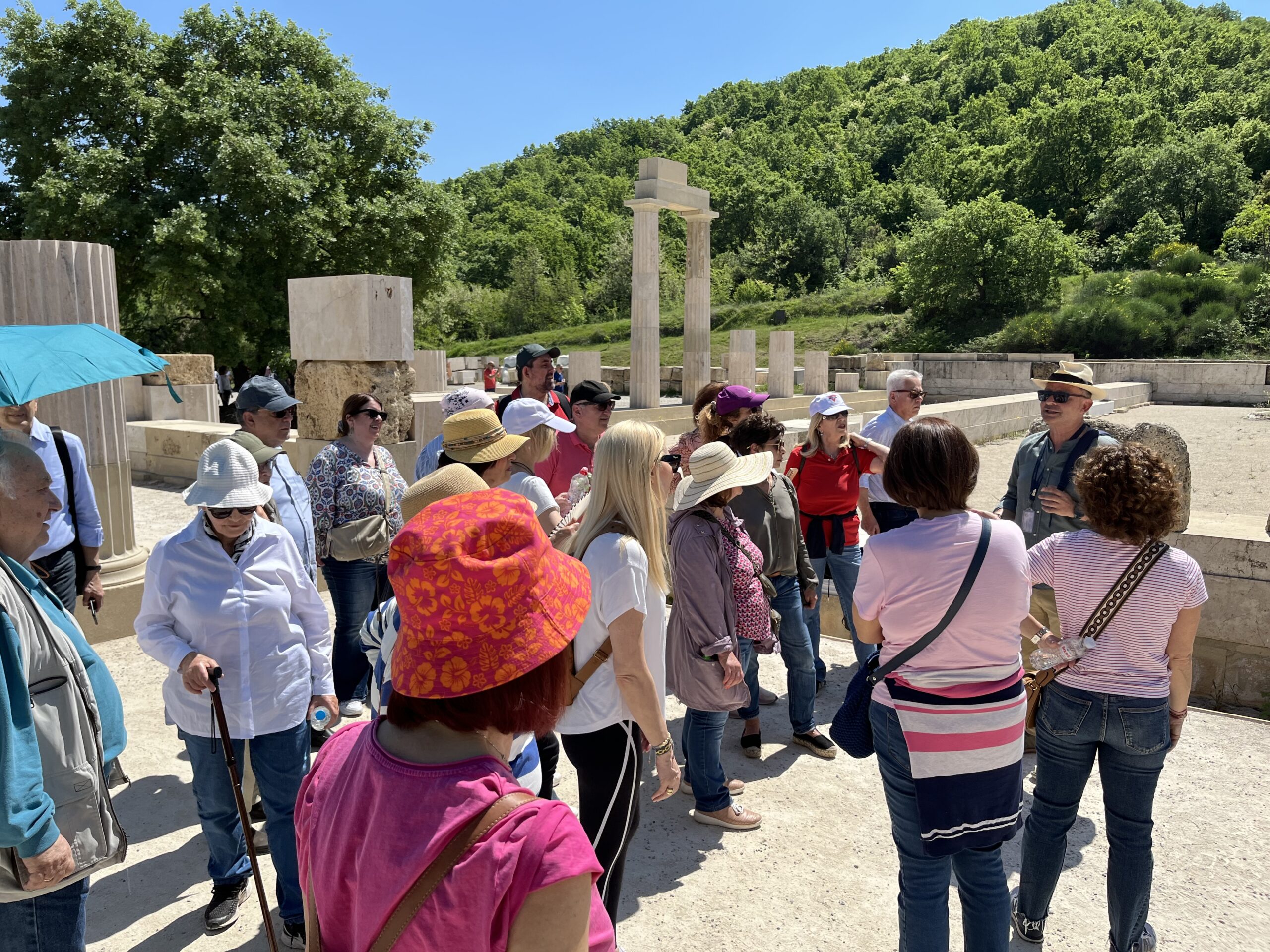 Πραγματοποιήθηκε η Ημερήσια Εκδρομή των μελών της Χ.Α.Ν.Θ. στις Αιγές ...
