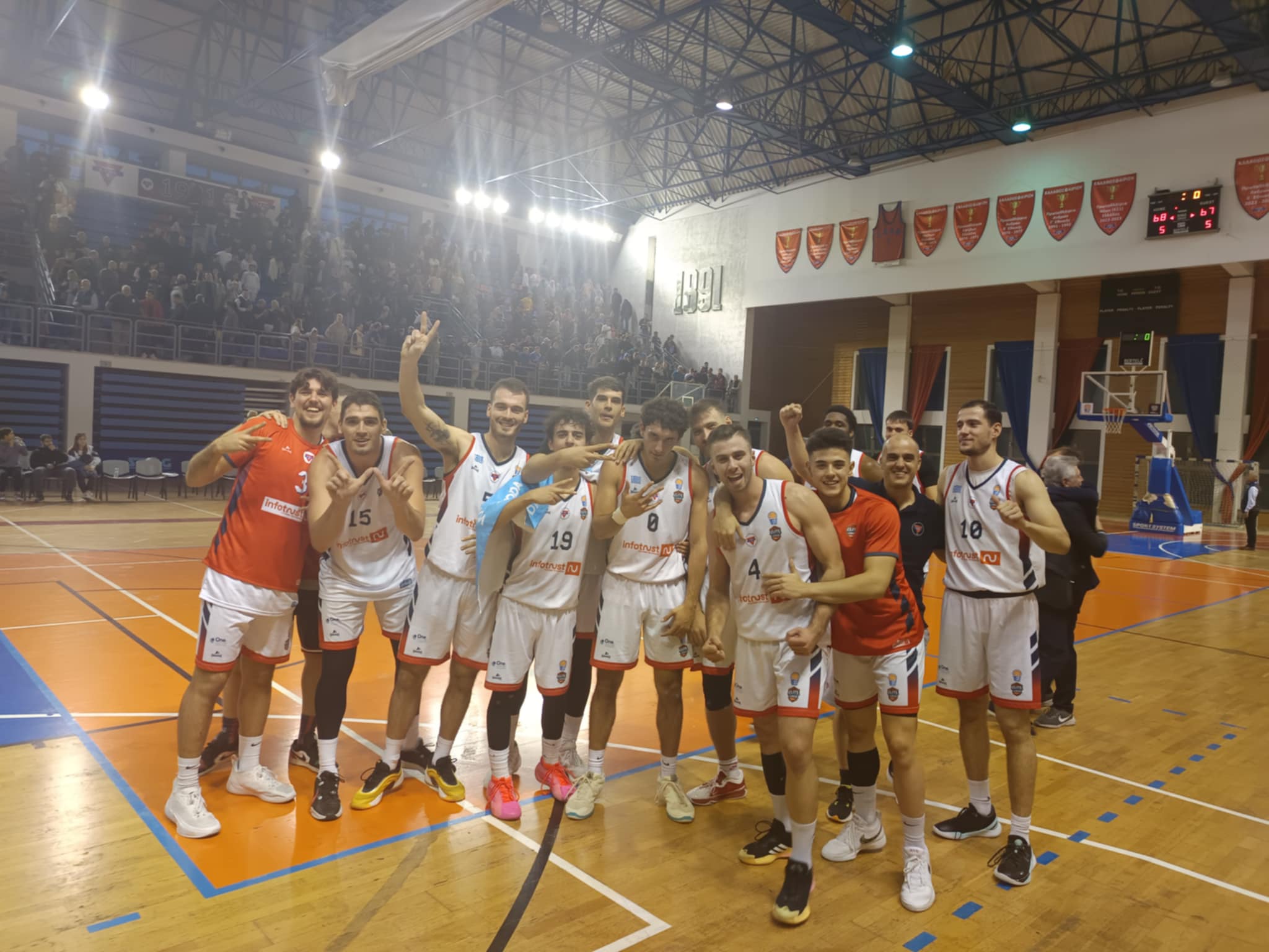 Μπάσκετ: Έγραψε ιστορία η ΧΑΝΘ με την νίκη επί του Ηρακλή- Δεύτερο ...