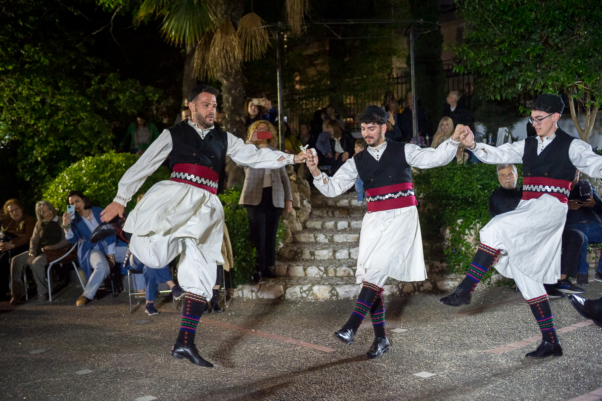 Εκδήλωση - αφιέρωμα στον ελληνικό παραδοσιακό χορό, με αφορμή την ...
